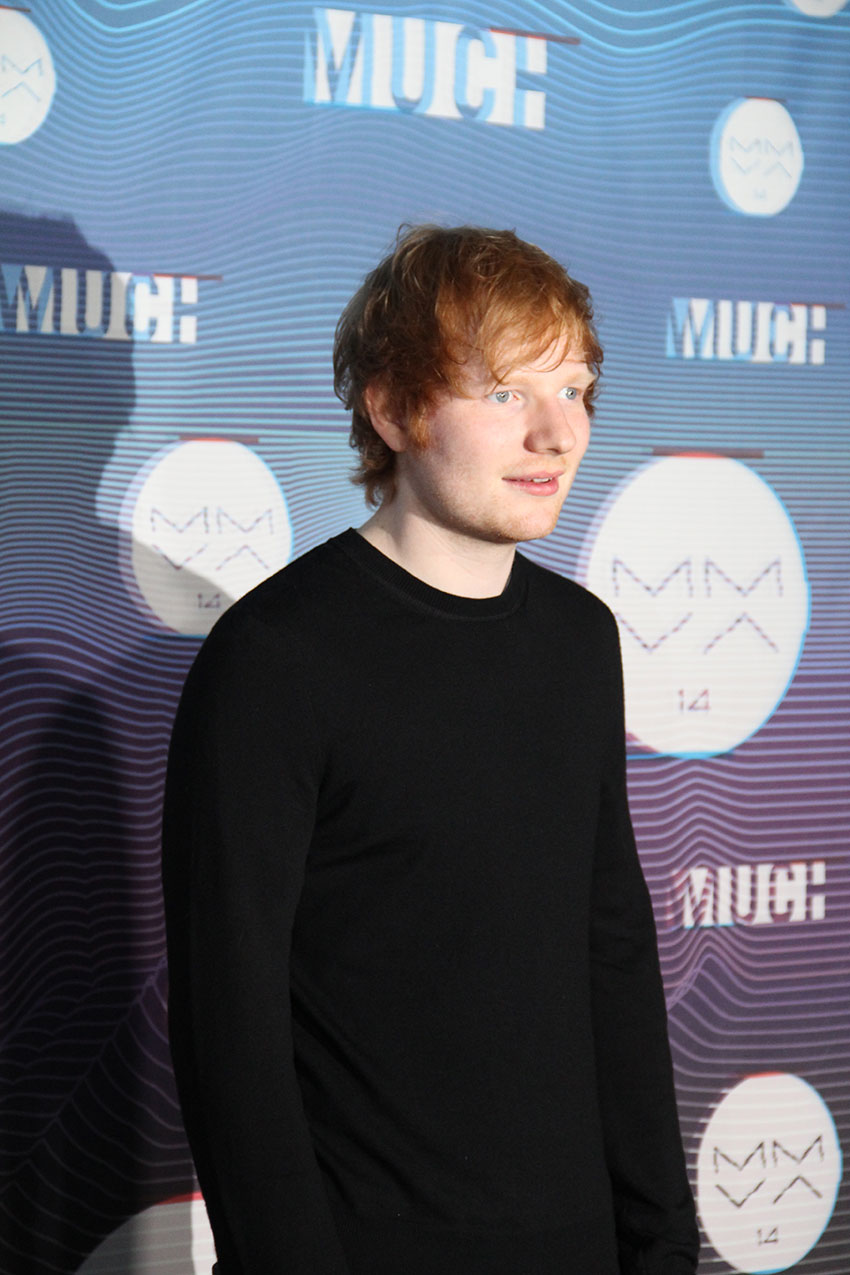 Ed Sheeran smiles for the cameras « Celebrity Gossip and Movie News
