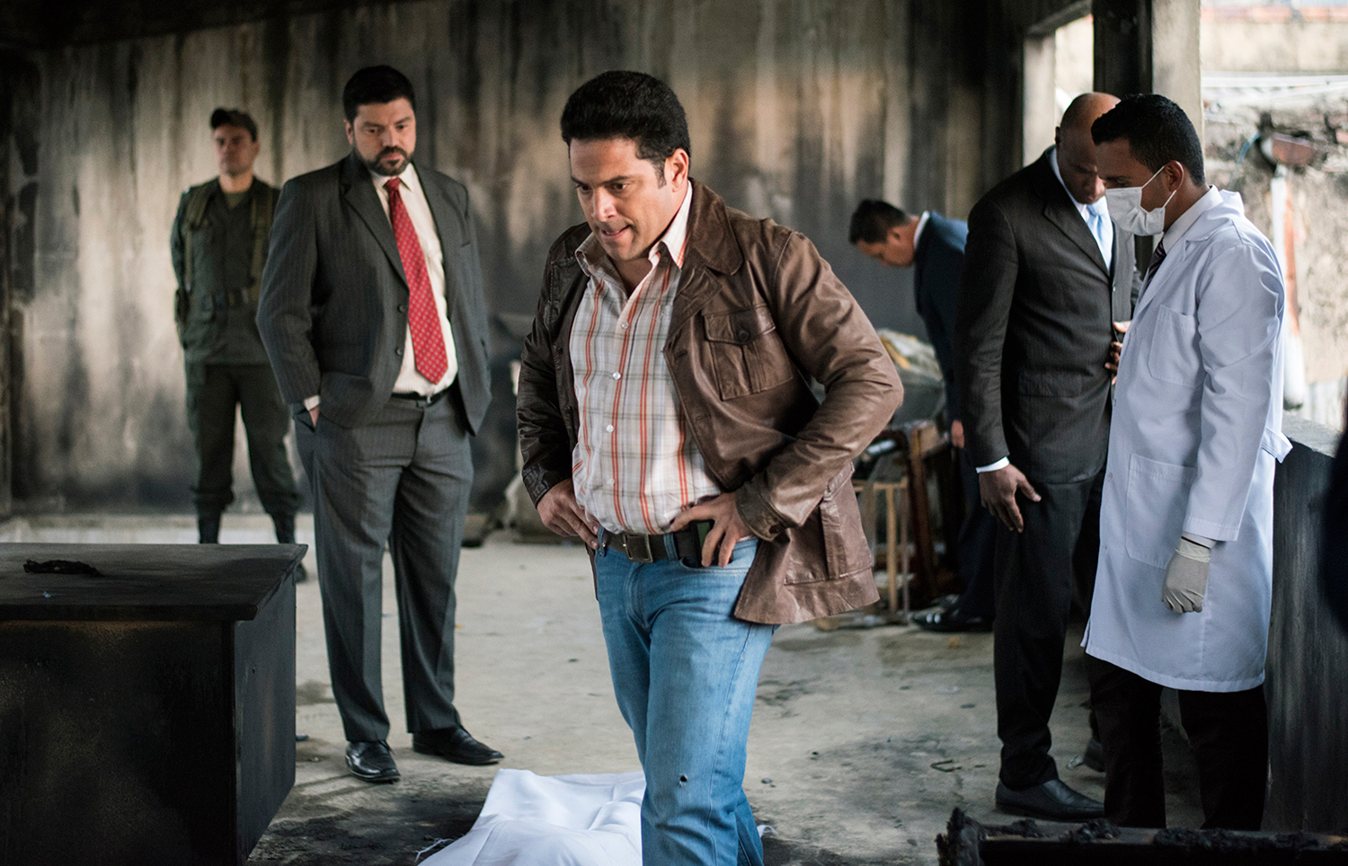 Surviving Escobar – Alias JJ (Aug. 1) « Celebrity Gossip and Movie News