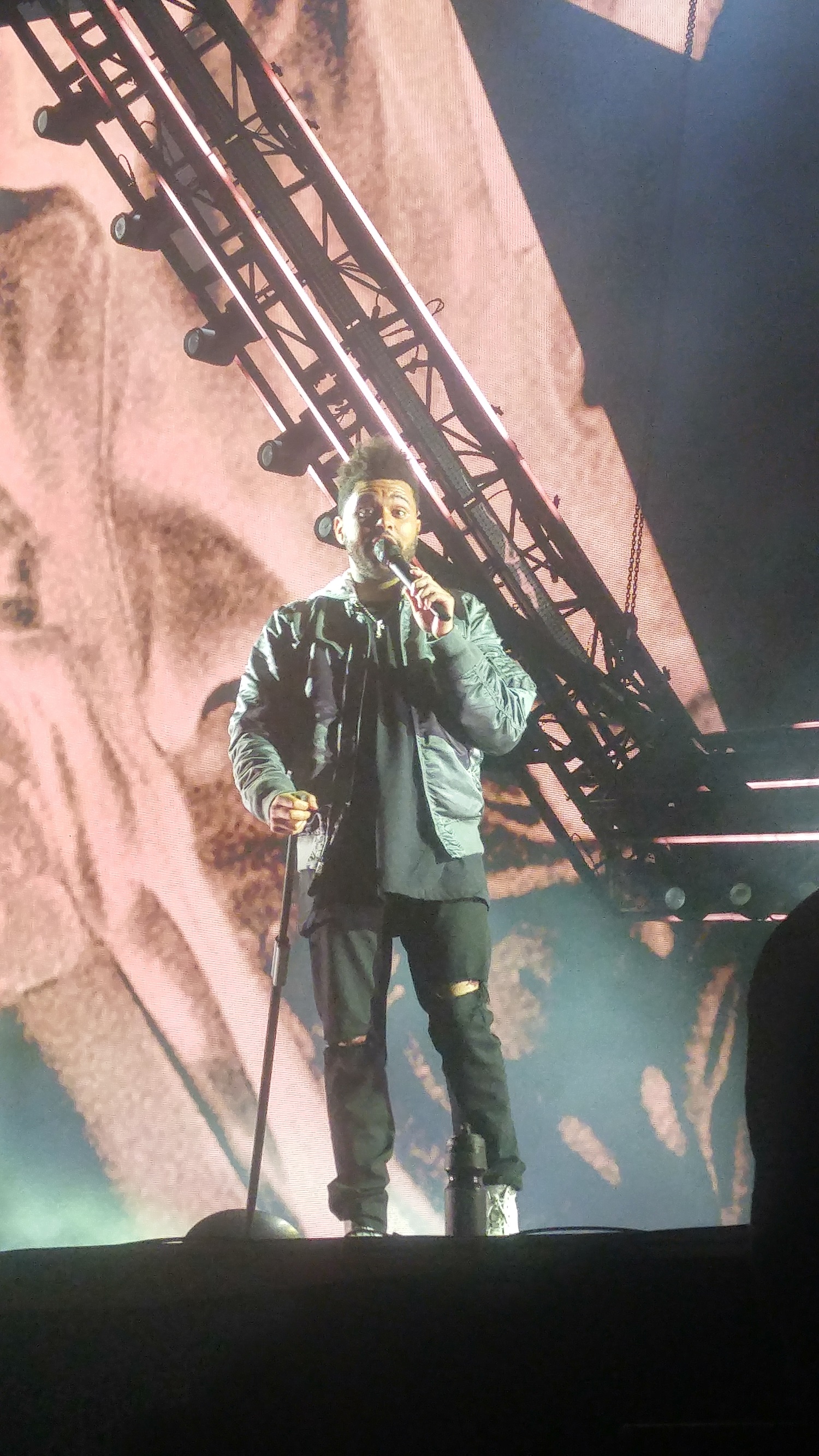The Weeknd on stage « Celebrity Gossip and Movie News