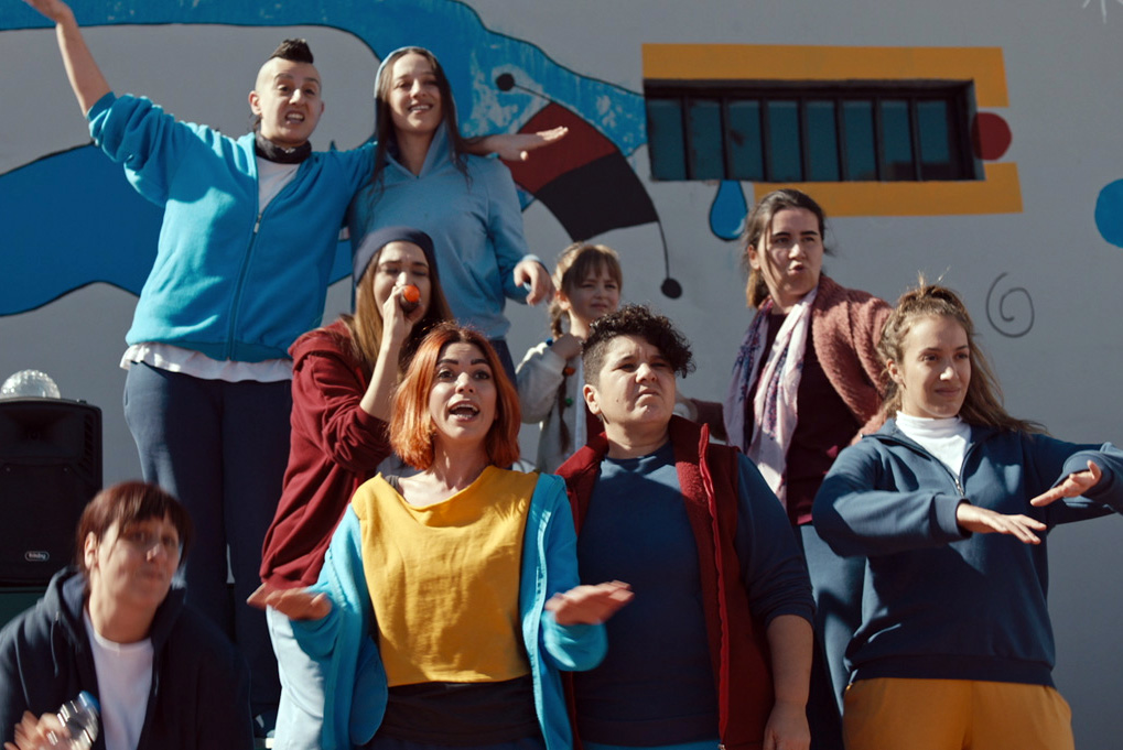 The Yard (Avlu) – October 18 « Celebrity Gossip and Movie News