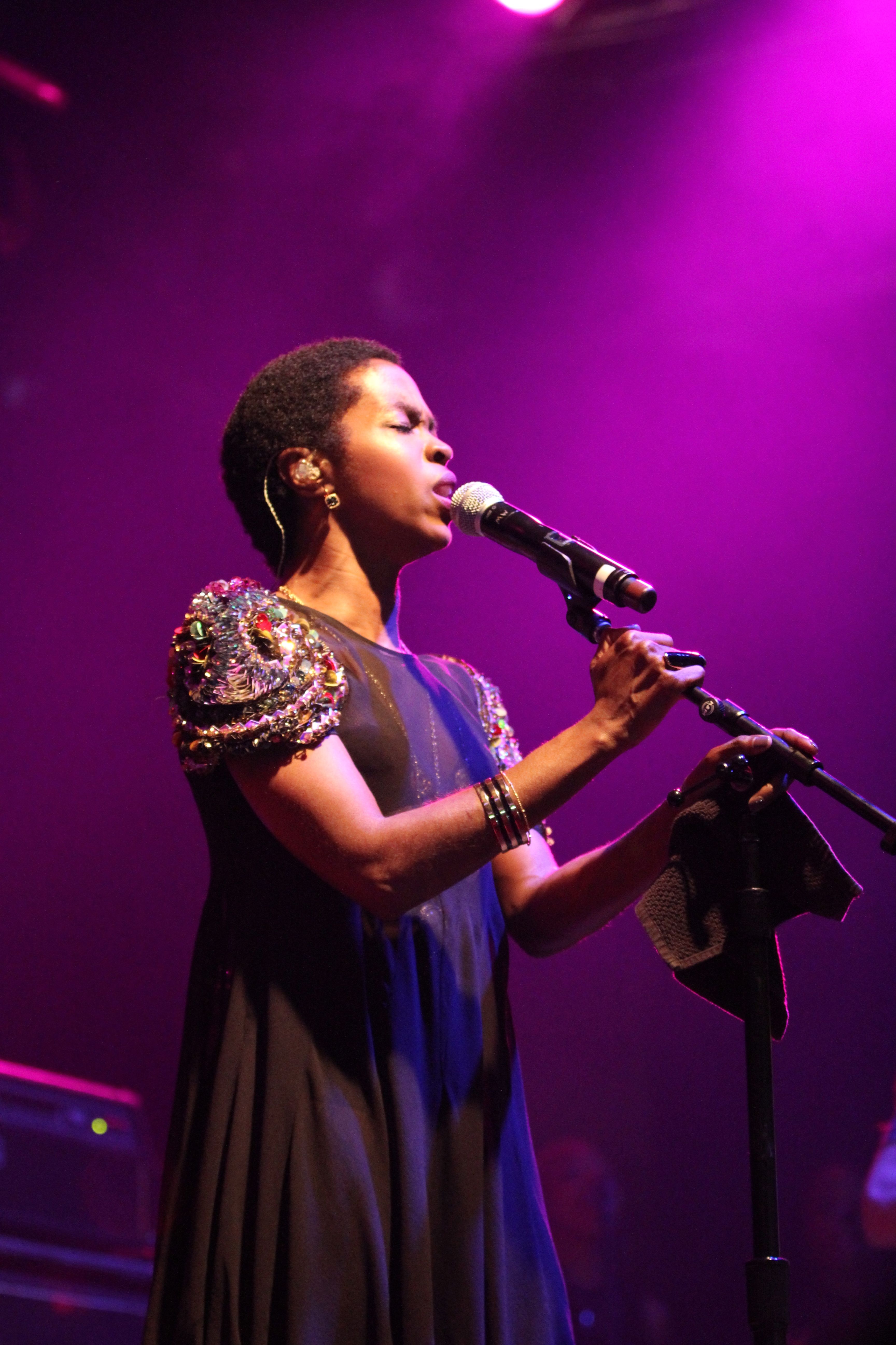 Lauryn Hill headlines ONEXONE charity show | Toronto International Film ...